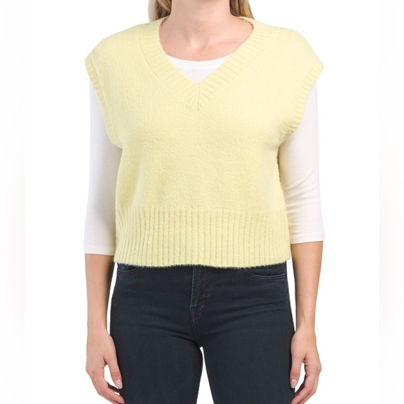Jessica Simpson | Sweaters | Jessica Simpson Mini Eyelash Sweater Vest ...